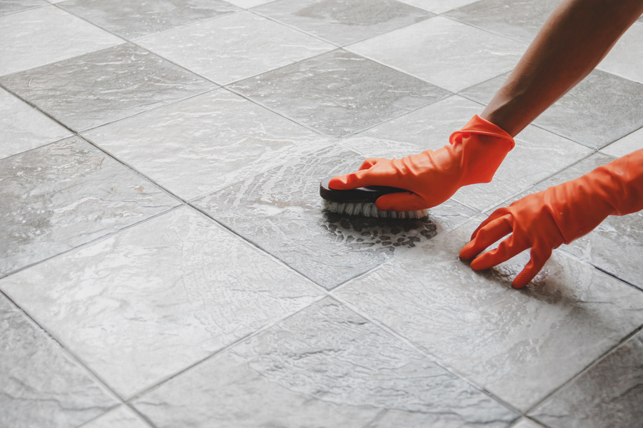 How to Remove Cement from Tiles: DIY & Chemical Solutions