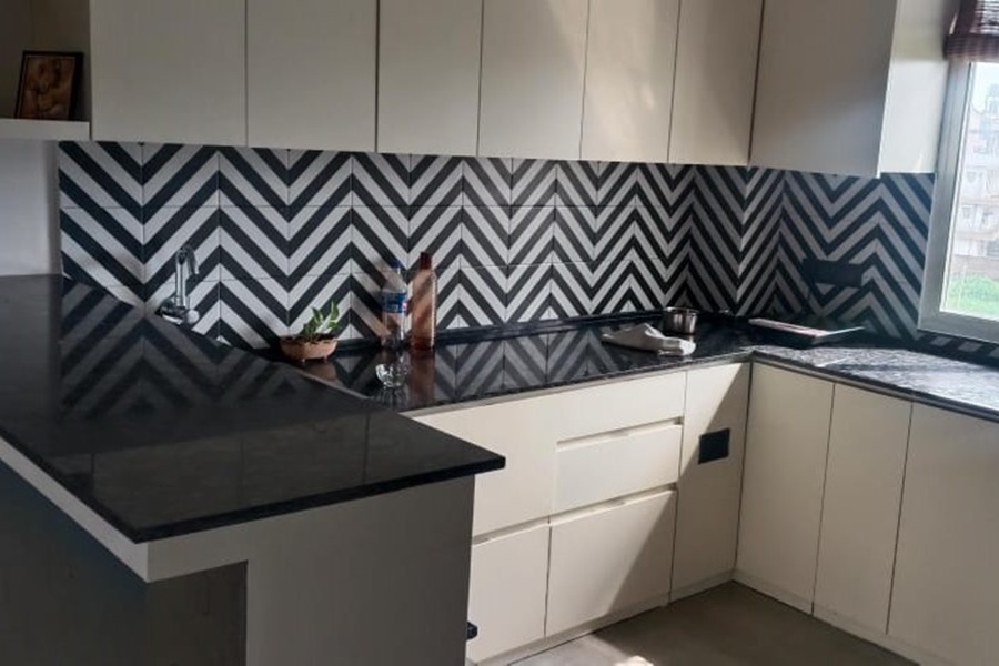 Black and White Kitchen Backsplash Tile Design | MYTYLES